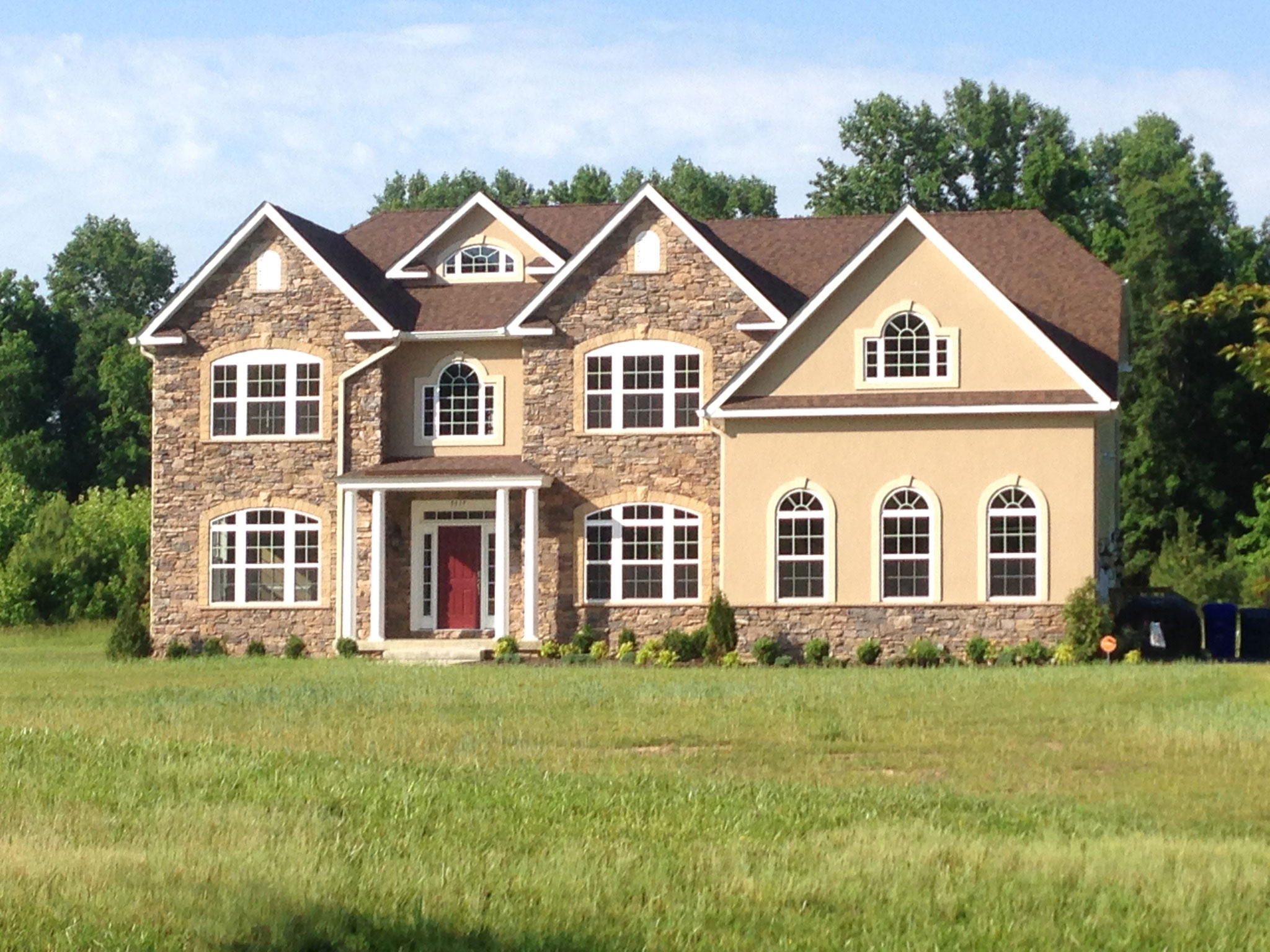 » Should You Buy or Build a Custom Home?